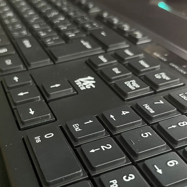 کیبورد و ماوس بی سیم UCTECH یو سی تک مدل UC-3008W